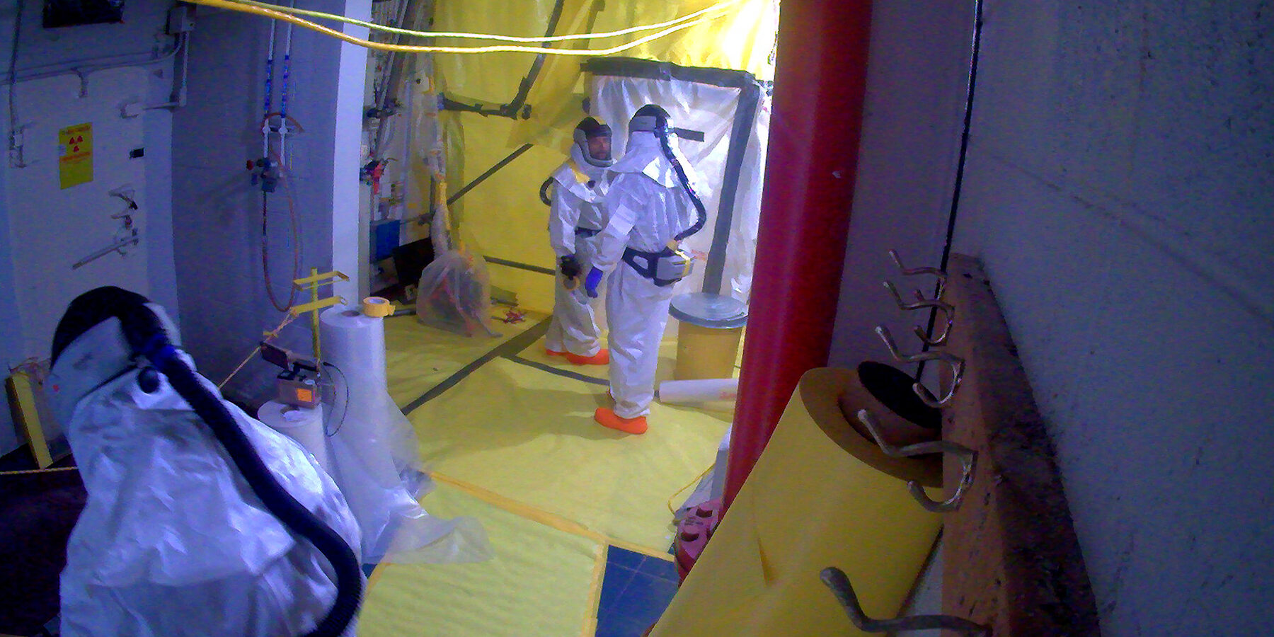 Prepping ORNL Building 3517 for deactivation - UCOR