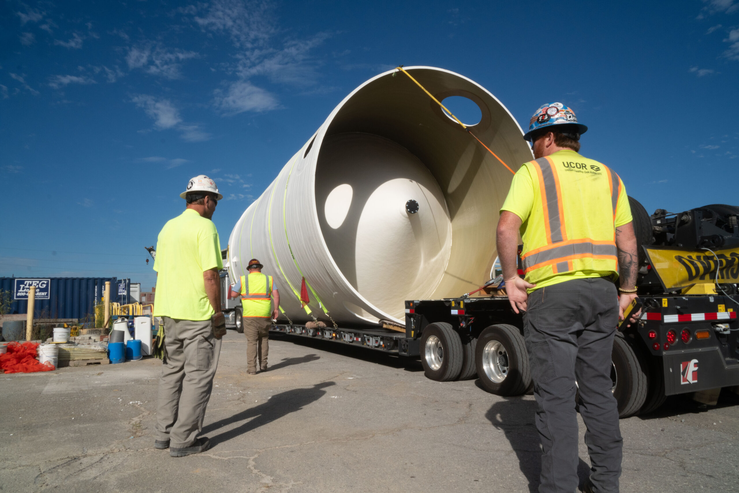 First sludge tank installed at Mercury Treatment Facility - UCOR